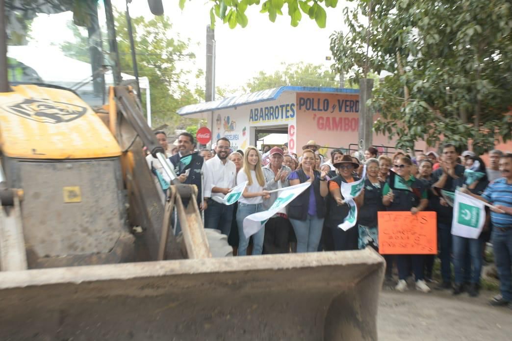 Inicia Paty Lobeira de Yunes la obra de rehabilitación integral de ...