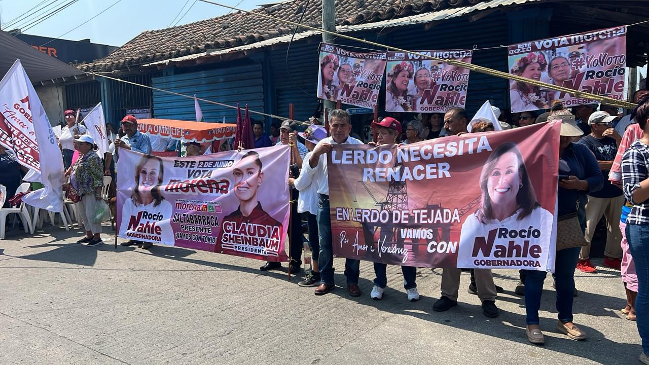 Protesta familia de Brandon Arellano En evento de Rocío Nahle en Lerdo ...