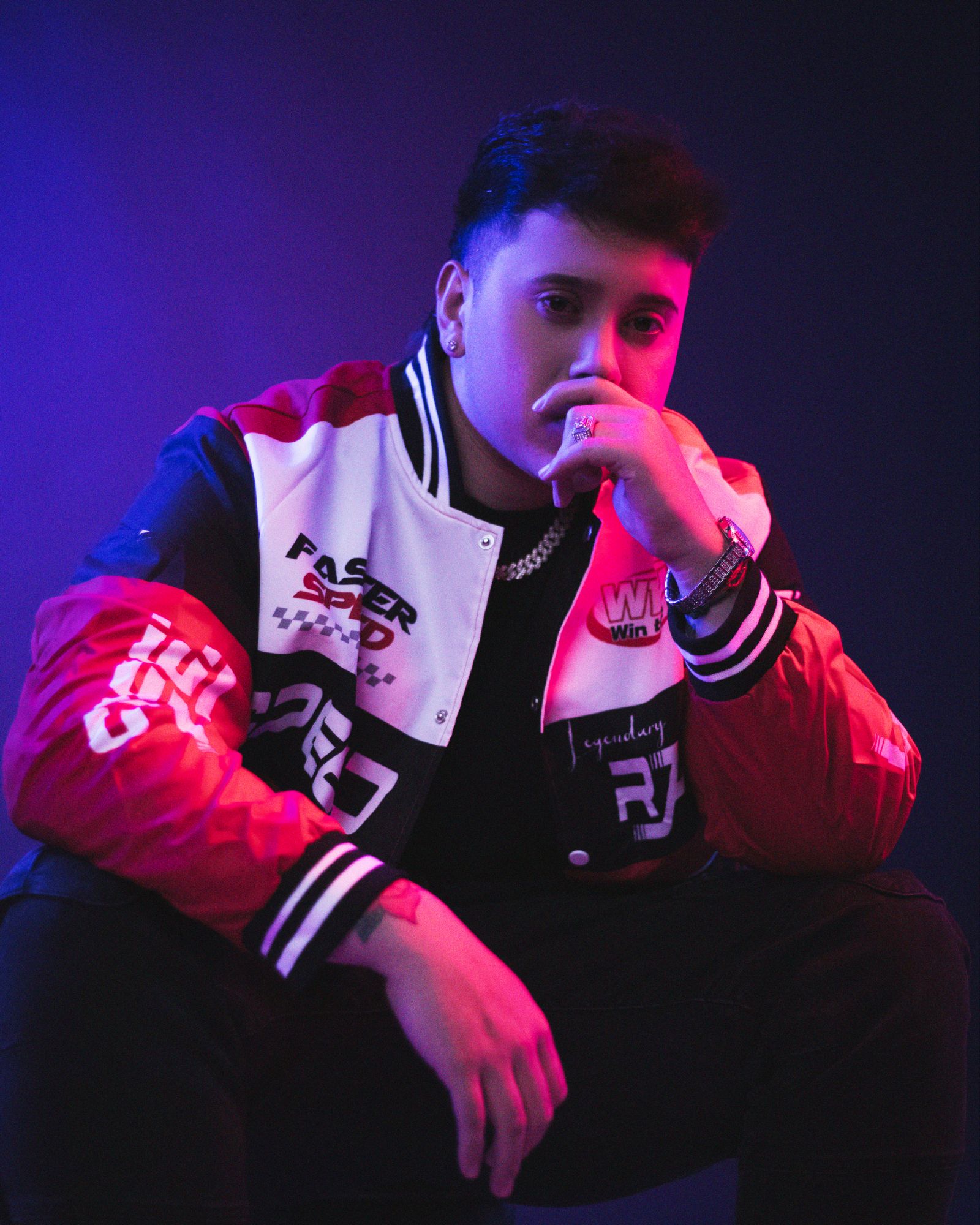 CON UN HOMENAJE AL REGGAETÓN OLD SCHOOL: YOUNGCASANOVA PRESENTA “ESA SHORTY” – Más noticias para ti