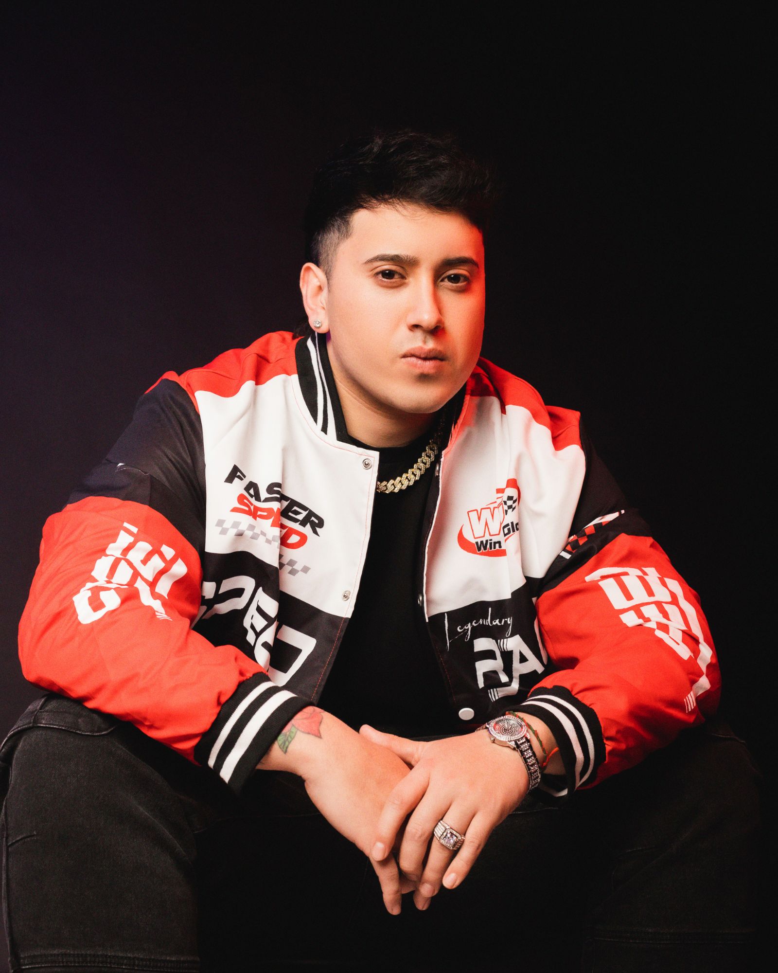 CON UN HOMENAJE AL REGGAETÓN OLD SCHOOL: YOUNGCASANOVA PRESENTA “ESA SHORTY” – Más noticias para ti