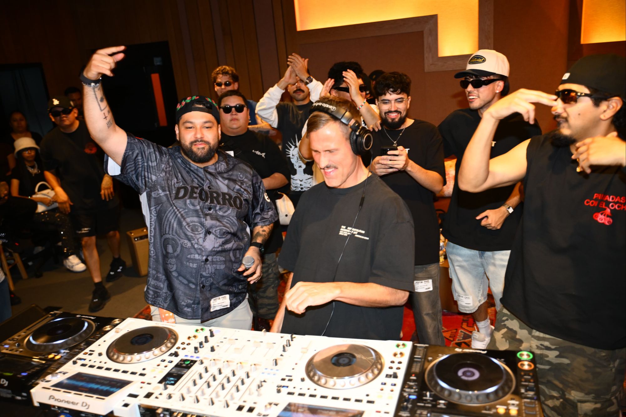 DJ DEORRO, DE EDM LATINO, ORGANIZÓ UNA TRANSMISIÓN EN VIVO DE 5 HORAS ...