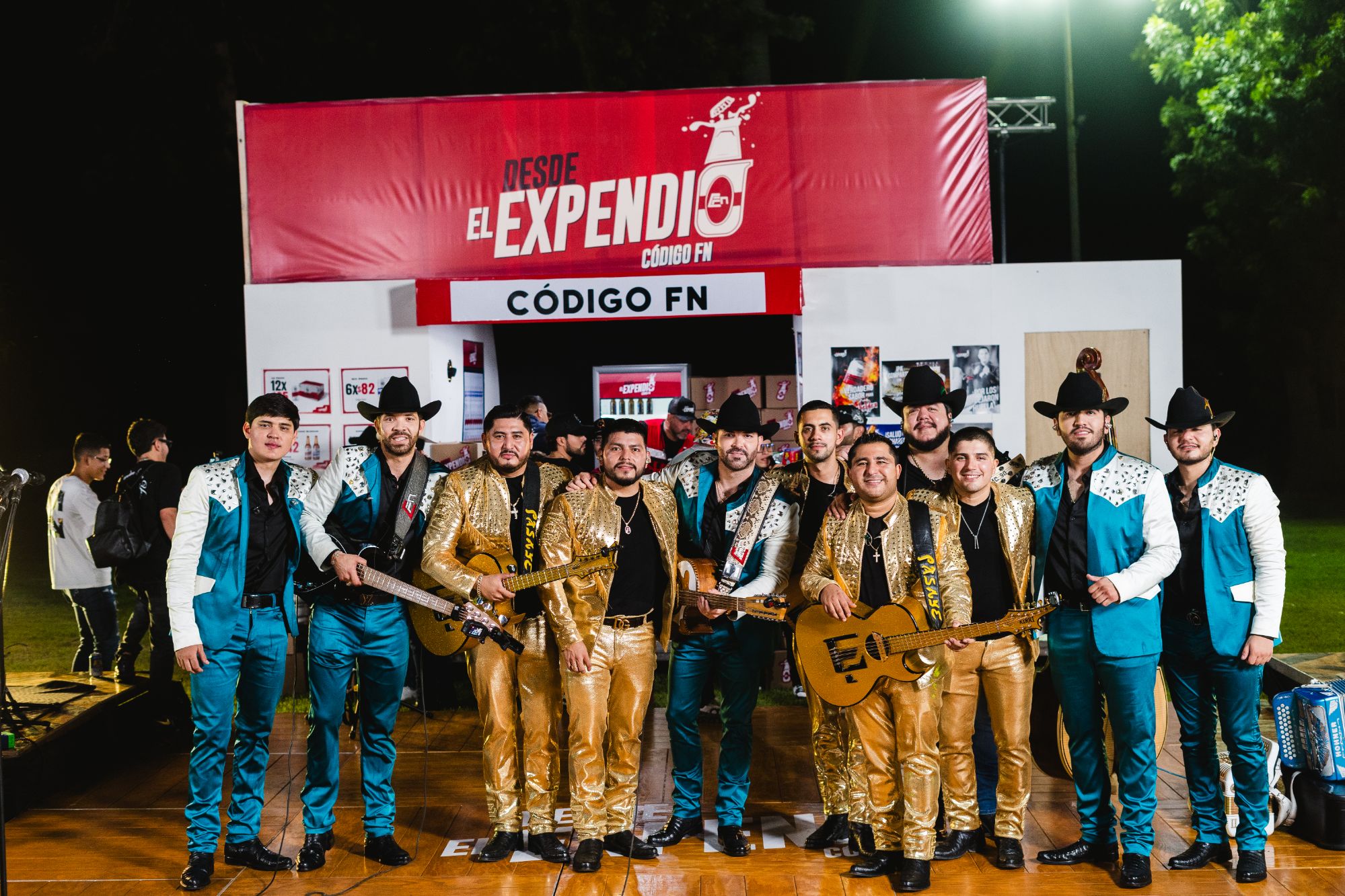 Código FN celebra sus raíces con Desde el Expendio, su nuevo álbum en ...